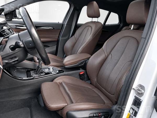 BMW X2 2023 in Riga on AUTOMOTO.COM.LV White BMW X2 2023 in Riga, with an engine capacity of 1.50 L and mileage of 112 thousand km for 25900 €, photo 7 on AUTOMOTO.COM.LV