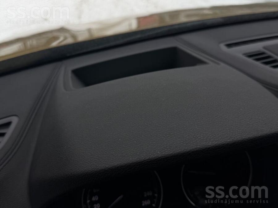 Yellow BMW X2 2018 in Riga, with an engine capacity of 2.00 L and mileage of 77 thousand km for 21490 €, photo 13 on AUTOMOTO.COM.LV