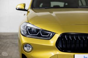 Yellow BMW X2 2018 in Vilnius, with an engine capacity of 2.00 L and mileage of 131 thousand km for 19952 €, photo 4 on AUTOMOTO.COM.LV