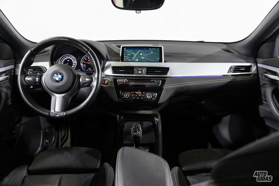 Yellow BMW X2 2018 in Vilnius, with an engine capacity of 2.00 L and mileage of 131 thousand km for 19952 €, photo 22 on AUTOMOTO.COM.LV