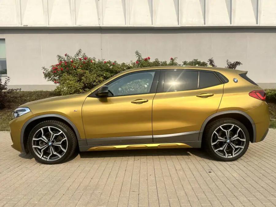 Yellow BMW X2 2020 in Riga, with an engine capacity of 2.00 L and mileage of 160 thousand km for 26900 €, photo 5 on AUTOMOTO.COM.LV