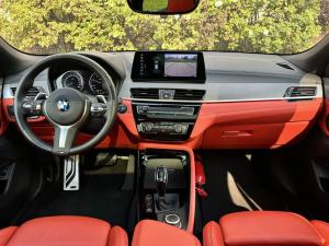 Yellow BMW X2 2020 in Riga, with an engine capacity of 2.00 L and mileage of 160 thousand km for 26900 €, photo 12 on AUTOMOTO.COM.LV