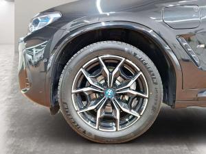 Black BMW X3 2024 in Vilnius, with an engine capacity of 2.00 L and mileage of 32 thousand km for 50990 €, photo 5 on AUTOMOTO.COM.LV