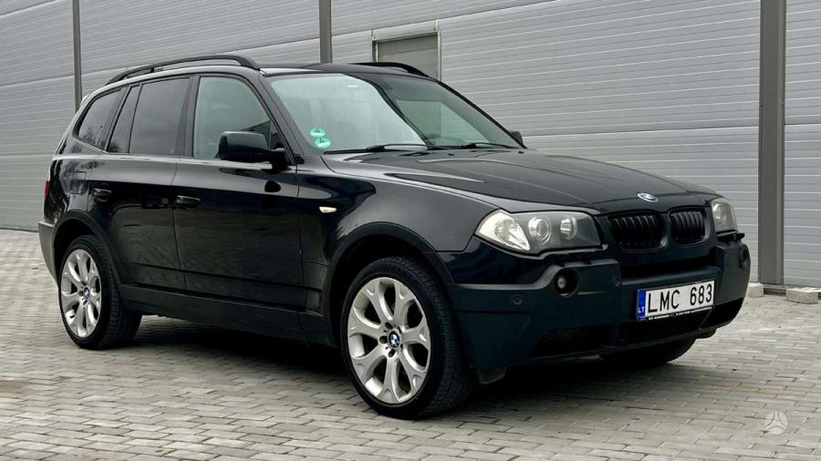Melns BMW X3 2004 Viļņa, ar dzinēja tilpumu 2.99 L un nobraukumu 330 tūkst. km par 3900 €, foto 1 vietnē AUTOMOTO.COM.LV