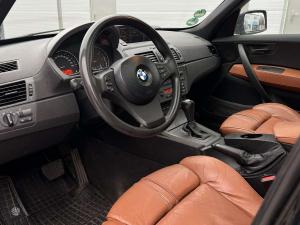 Melns BMW X3 2004 Viļņa, ar dzinēja tilpumu 2.99 L un nobraukumu 330 tūkst. km par 3900 €, foto 6 vietnē AUTOMOTO.COM.LV