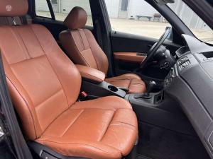 Melns BMW X3 2004 Viļņa, ar dzinēja tilpumu 2.99 L un nobraukumu 330 tūkst. km par 3900 €, foto 12 vietnē AUTOMOTO.COM.LV