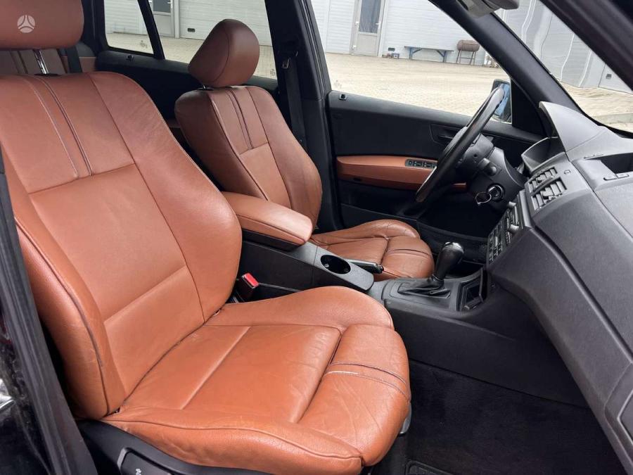 Melns BMW X3 2004 Viļņa, ar dzinēja tilpumu 2.99 L un nobraukumu 330 tūkst. km par 3900 €, foto 12 vietnē AUTOMOTO.COM.LV