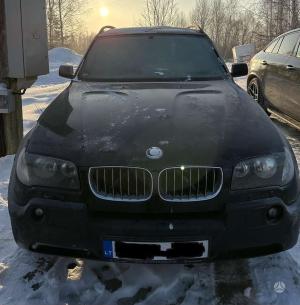 Black BMW X3 2004 in Vilnius, with an engine capacity of 2.99 L and mileage of 378 thousand km for 3200 €, photo 2 on AUTOMOTO.COM.LV