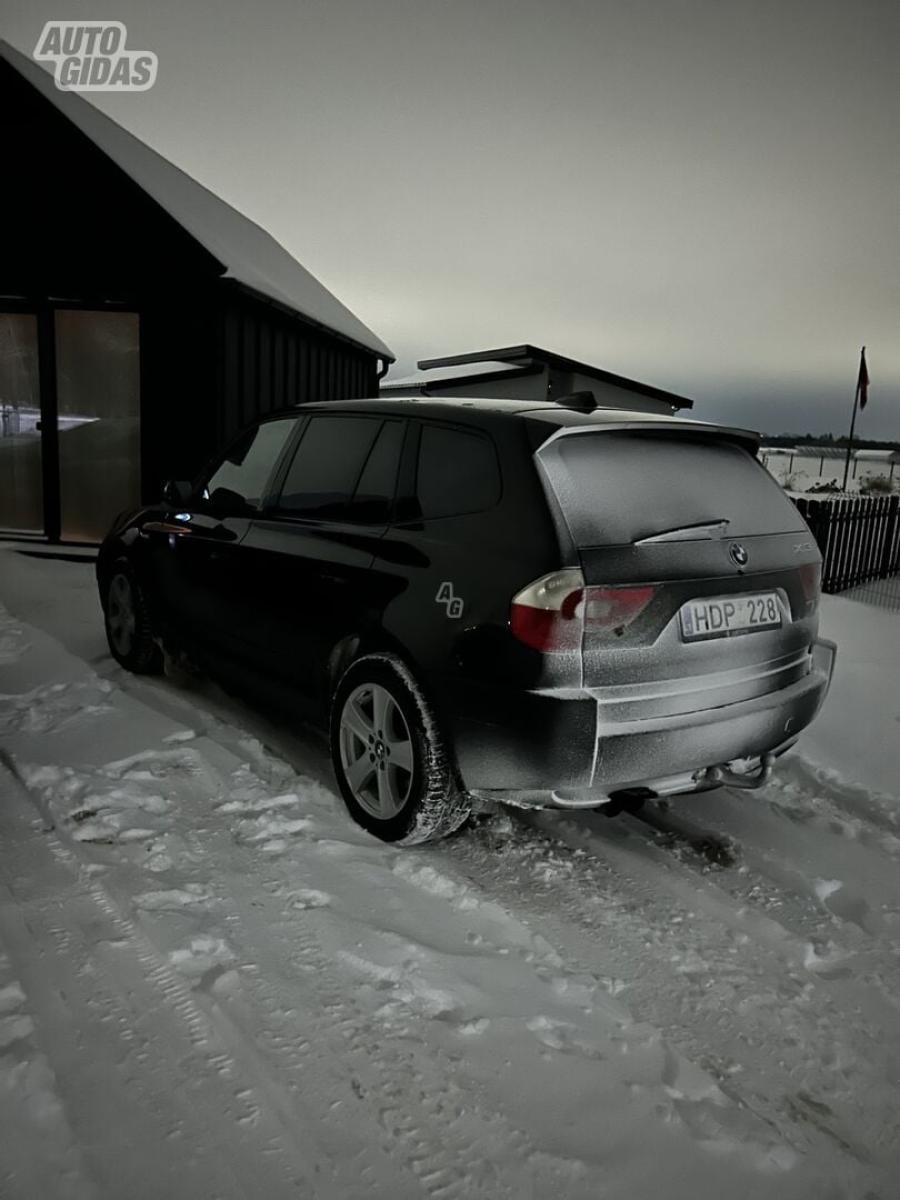 Black BMW X3 2004 in Kaunas, with an engine capacity of 3.00 L and mileage of 311 thousand km for 4000 €, photo 1 on AUTOMOTO.COM.LV
