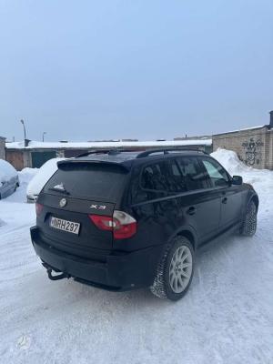 Melns BMW X3 2004 Klaipėda, ar dzinēja tilpumu 3.00 L un nobraukumu 295 tūkst. km par 2850 €, foto 3 vietnē AUTOMOTO.COM.LV