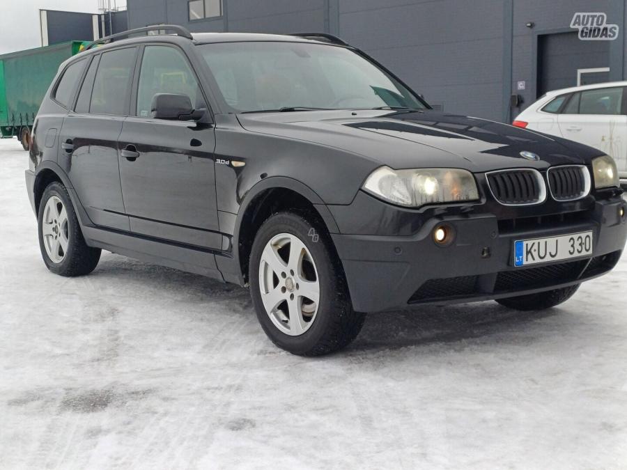 Melns BMW X3 2004 Kauņa, ar dzinēja tilpumu 3.00 L un nobraukumu 111 tūkst. km par 3350 €, foto 4 vietnē AUTOMOTO.COM.LV