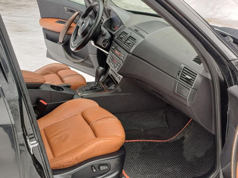 Melns BMW X3 2004 Kauņa, ar dzinēja tilpumu 3.00 L un nobraukumu 111 tūkst. km par 3350 €, foto 12 vietnē AUTOMOTO.COM.LV