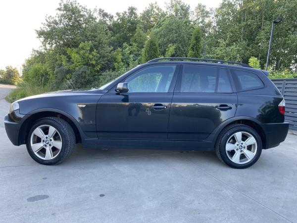 Melns BMW X3 2004 Kauņa, ar dzinēja tilpumu 3.00 L un nobraukumu 360 tūkst. km par 3500 €, foto 2 vietnē AUTOMOTO.COM.LV
