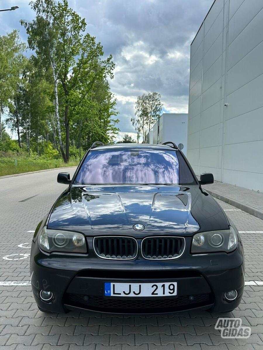 Black BMW X3 2004 in Kaunas, with an engine capacity of 3.00 L and mileage of 346 thousand km for 2900 €, photo 6 on AUTOMOTO.COM.LV