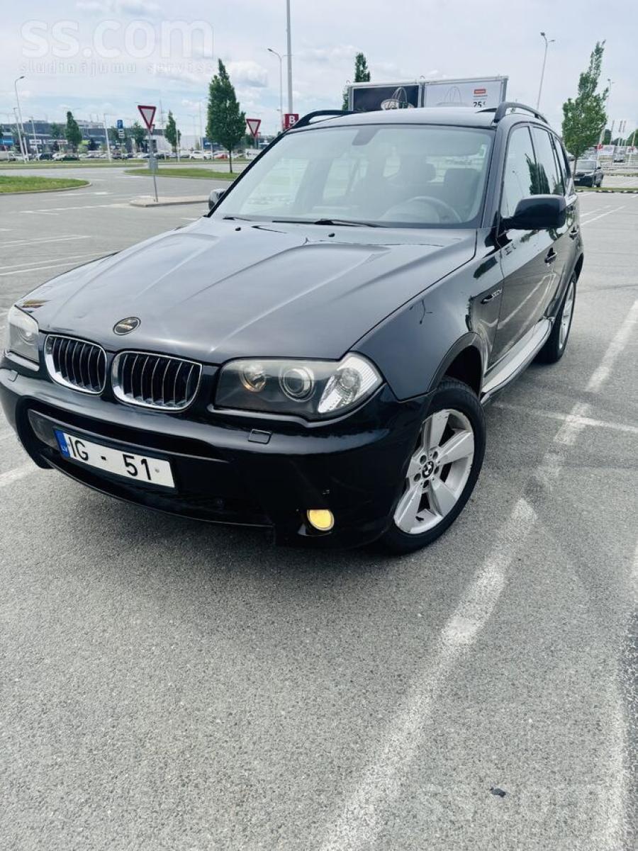 Black BMW X3 2004 in Riga, with an engine capacity of 3.00 L and mileage of 300 thousand km for 5250 €, photo 1 on AUTOMOTO.COM.LV