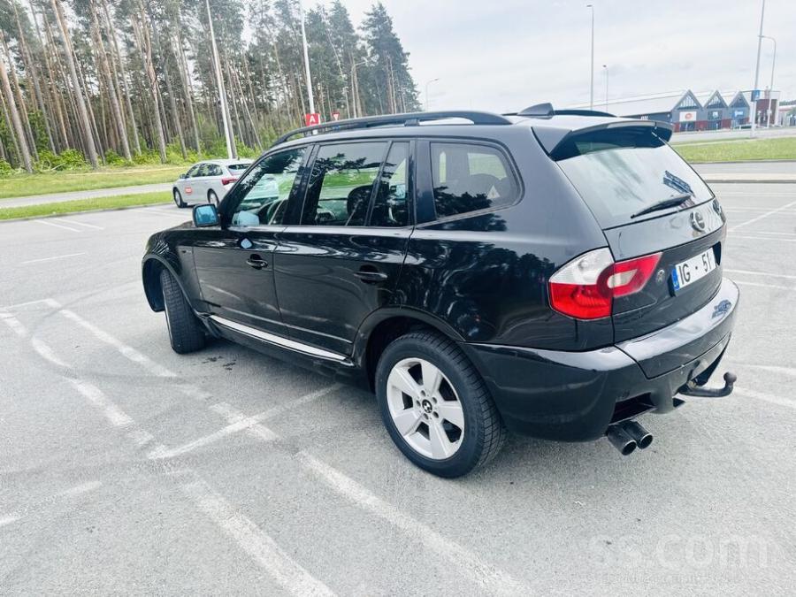 Black BMW X3 2004 in Riga, with an engine capacity of 3.00 L and mileage of 300 thousand km for 5250 €, photo 6 on AUTOMOTO.COM.LV
