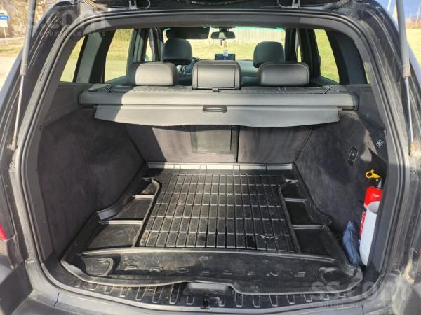 Black BMW X3 2004 in Gulbene, with an engine capacity of 3.00 L and mileage of 304 thousand km for 5300 €, photo 8 on AUTOMOTO.COM.LV