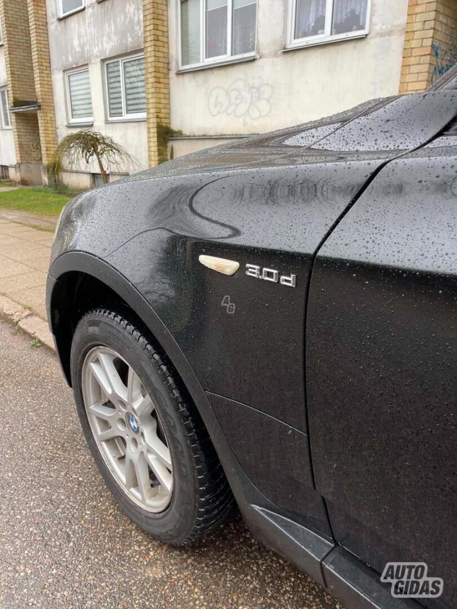 Black BMW X3 2004 in Vilnius, with an engine capacity of 3.00 L and mileage of 245 thousand km for 3000 €, photo 6 on AUTOMOTO.COM.LV