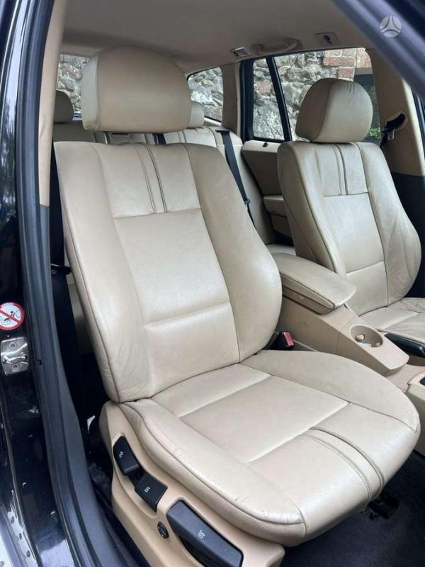 Melns BMW X3 2004 Panevēža, ar dzinēja tilpumu 2.99 L un nobraukumu 252 tūkst. km par 2550 €, foto 7 vietnē AUTOMOTO.COM.LV