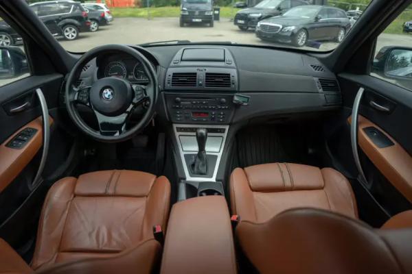 Black BMW X3 2004 in Liepaja, with an engine capacity of 3.00 L and mileage of 296 thousand km for 4950 €, photo 7 on AUTOMOTO.COM.LV