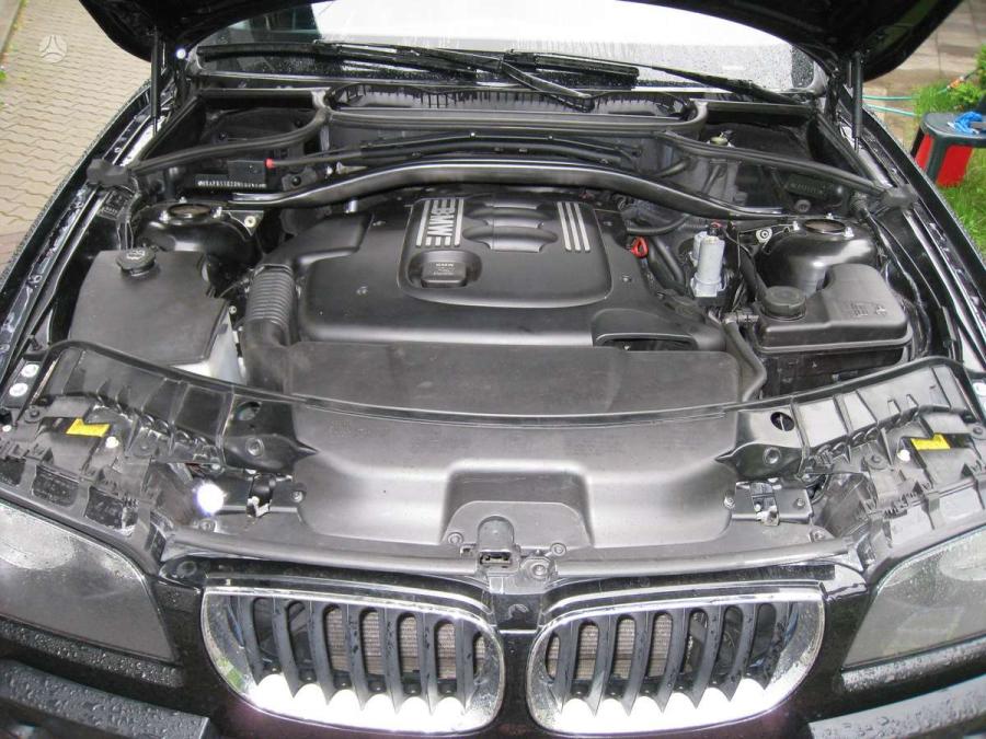 Black BMW X3 2004 in Vilnius, with an engine capacity of 2.00 L and mileage of 225 thousand km for 3700 €, photo 10 on AUTOMOTO.COM.LV