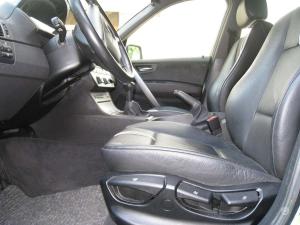 Black BMW X3 2004 in Vilnius, with an engine capacity of 2.00 L and mileage of 225 thousand km for 3700 €, photo 13 on AUTOMOTO.COM.LV