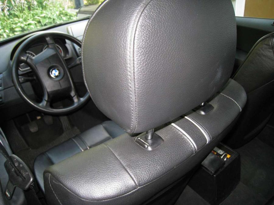 Black BMW X3 2004 in Vilnius, with an engine capacity of 2.00 L and mileage of 225 thousand km for 3700 €, photo 15 on AUTOMOTO.COM.LV