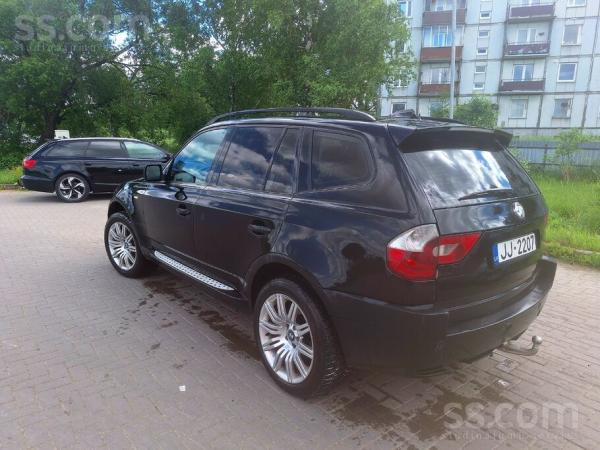 Black BMW X3 2004 in Jekabpils, with an engine capacity of 3.00 L and mileage of 477 thousand km for 3700 €, photo 4 on AUTOMOTO.COM.LV
