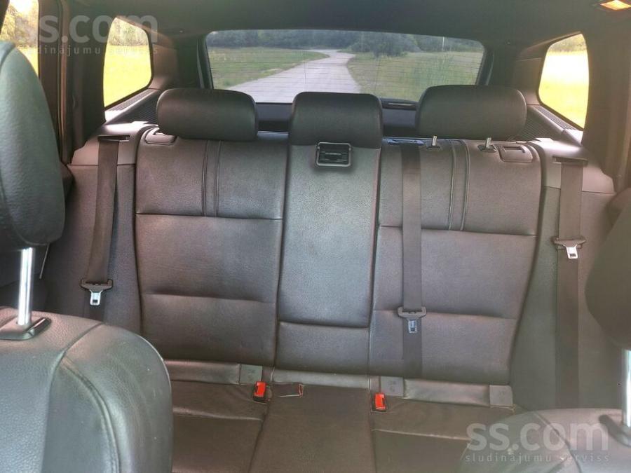 Black BMW X3 2004 in Jekabpils, with an engine capacity of 3.00 L and mileage of 477 thousand km for 3700 €, photo 7 on AUTOMOTO.COM.LV