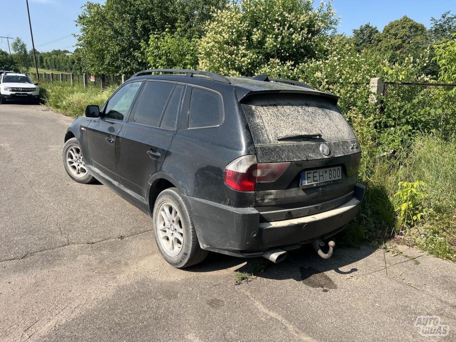 Melns BMW X3 2004 Šauļi, ar dzinēja tilpumu 2.00 L un nobraukumu 500 tūkst. km par 1149 €, foto 8 vietnē AUTOMOTO.COM.LV