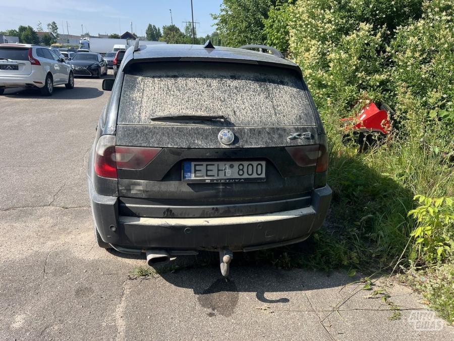 Melns BMW X3 2004 Šauļi, ar dzinēja tilpumu 2.00 L un nobraukumu 500 tūkst. km par 1149 €, foto 9 vietnē AUTOMOTO.COM.LV