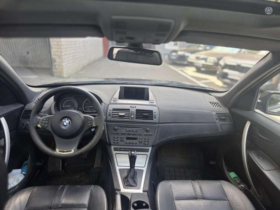 Melns BMW X3 2004 Viļņa, ar dzinēja tilpumu 2.99 L un nobraukumu 388 tūkst. km par 1750 €, foto 6 vietnē AUTOMOTO.COM.LV