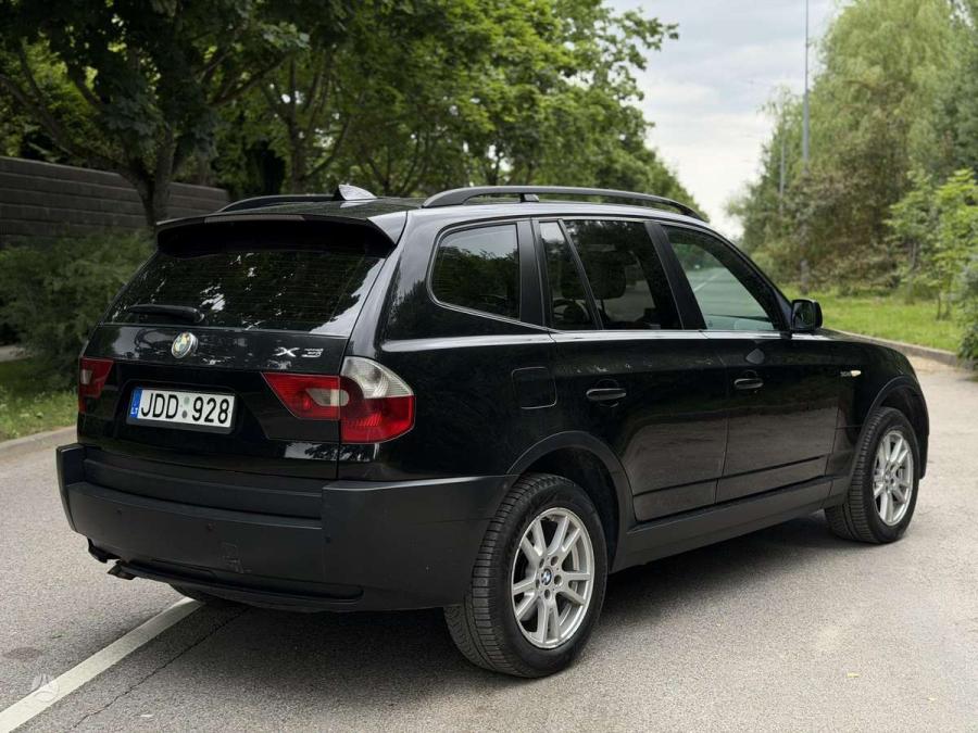 Black BMW X3 2004 in Vilnius, with an engine capacity of 2.99 L and mileage of 246 thousand km for 3650 €, photo 5 on AUTOMOTO.COM.LV