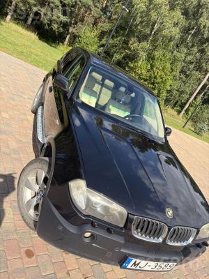 Melns BMW X3 2004 Rīga, ar dzinēja tilpumu 2.00 L un nobraukumu 309 tūkst. km par 3800 €, foto 5 vietnē AUTOMOTO.COM.LV