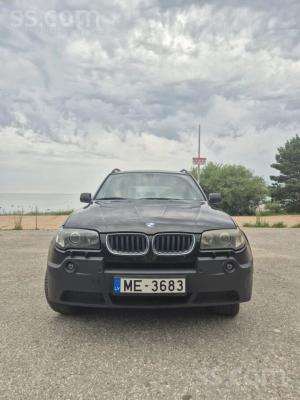 Melns BMW X3 2004 Rīga, ar dzinēja tilpumu 3.00 L un nobraukumu 400 tūkst. km par 3050 €, foto  vietnē AUTOMOTO.COM.LV