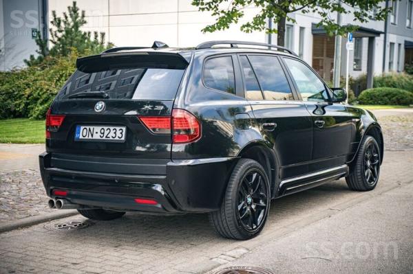 Melns BMW X3 2004 Rīga, ar dzinēja tilpumu 2.50 L un nobraukumu 0 tūkst. km par 2990 €, foto 5 vietnē AUTOMOTO.COM.LV