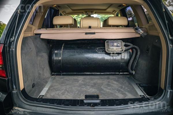 Melns BMW X3 2004 Rīga, ar dzinēja tilpumu 2.50 L un nobraukumu 0 tūkst. km par 2990 €, foto 8 vietnē AUTOMOTO.COM.LV