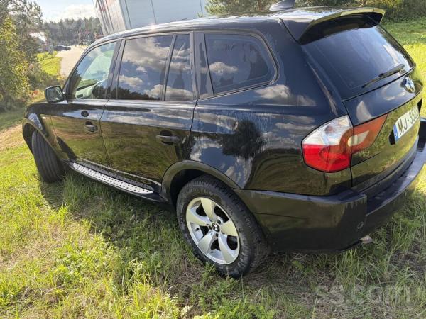 BMW X3 2004 Rīga vietnē Melns BMW X3 2004 Rīga, ar dzinēja tilpumu 2.00 L un nobraukumu 310 tūkst. km par 3100 €, foto 3 vietnē AUTOMOTO.COM.LV