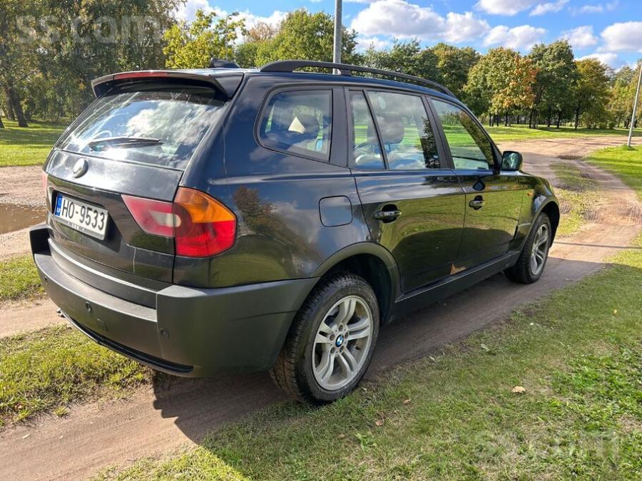 Black BMW X3 2004 in Riga, with an engine capacity of 3.00 L and mileage of 373 thousand km for 2900 €, photo 3 on AUTOMOTO.COM.LV