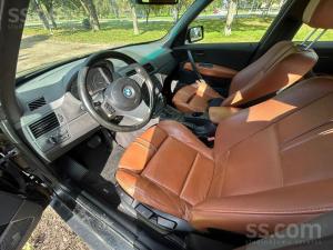 Black BMW X3 2004 in Riga, with an engine capacity of 3.00 L and mileage of 373 thousand km for 2900 €, photo 7 on AUTOMOTO.COM.LV