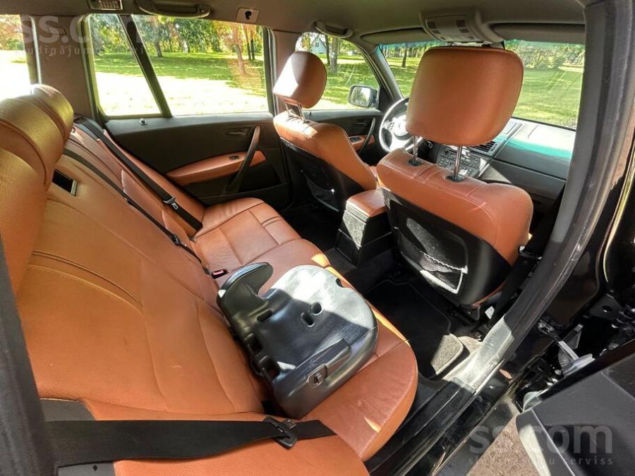 Black BMW X3 2004 in Riga, with an engine capacity of 3.00 L and mileage of 373 thousand km for 2900 €, photo 9 on AUTOMOTO.COM.LV
