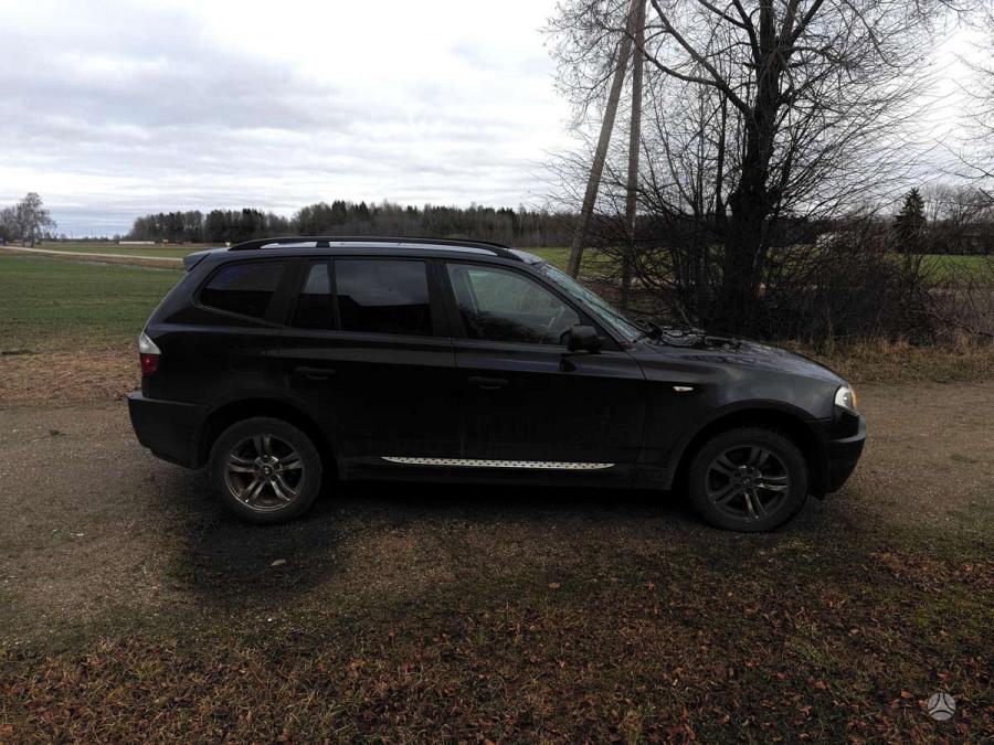 Melns BMW X3 2005 Kretinga, ar dzinēja tilpumu 2.00 L un nobraukumu 388 tūkst. km par 2650 €, foto 4 vietnē AUTOMOTO.COM.LV