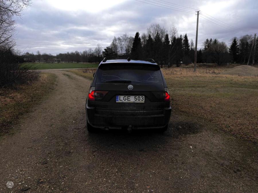 Melns BMW X3 2005 Kretinga, ar dzinēja tilpumu 2.00 L un nobraukumu 388 tūkst. km par 2650 €, foto 6 vietnē AUTOMOTO.COM.LV
