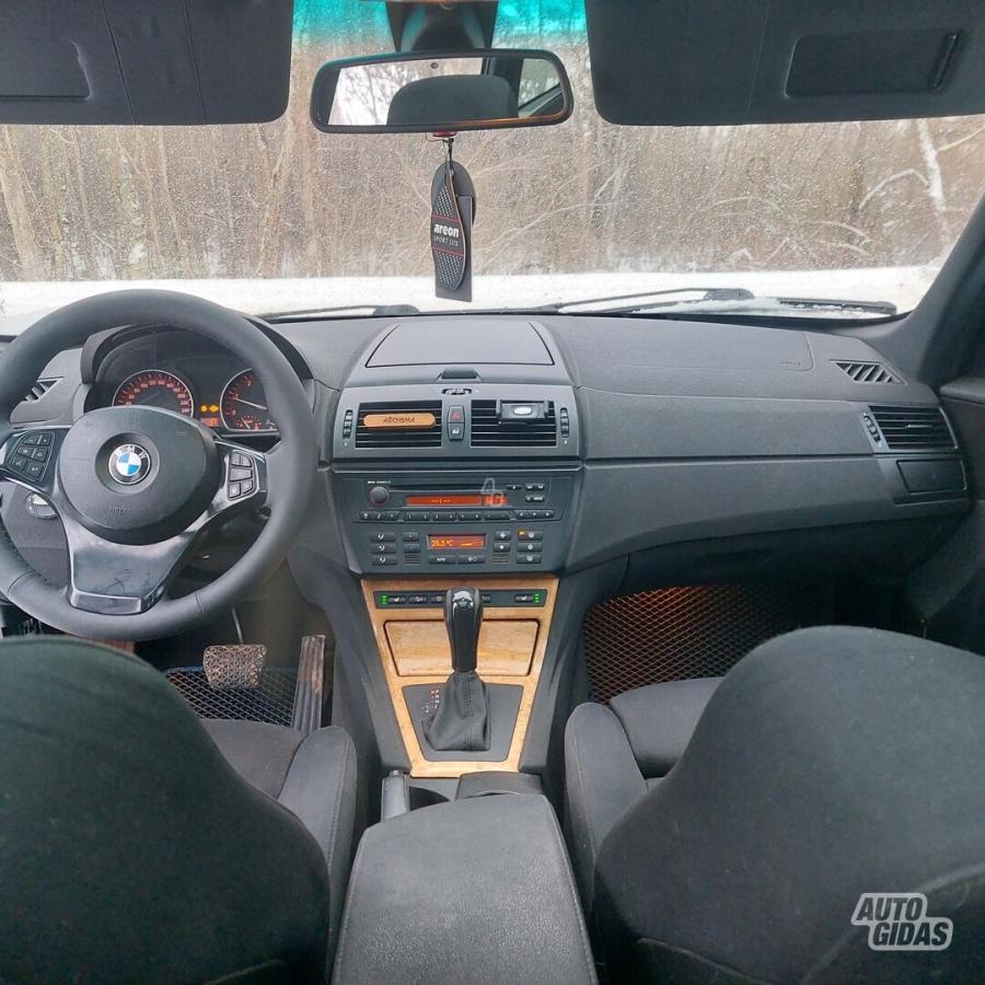 Black BMW X3 2005 in Vilnius, with an engine capacity of 3.00 L and mileage of 360 thousand km for 3900 €, photo 11 on AUTOMOTO.COM.LV