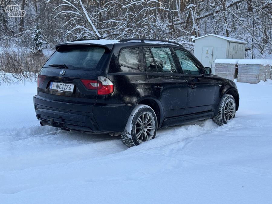Black BMW X3 2005 in Vilnius, with an engine capacity of 2.00 L and mileage of 300 thousand km for 3400 €, photo 4 on AUTOMOTO.COM.LV