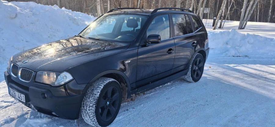 Black BMW X3 2005 in Pasvalys, with an engine capacity of 2.99 L and mileage of 345 thousand km for 3250 €, photo 1 on AUTOMOTO.COM.LV