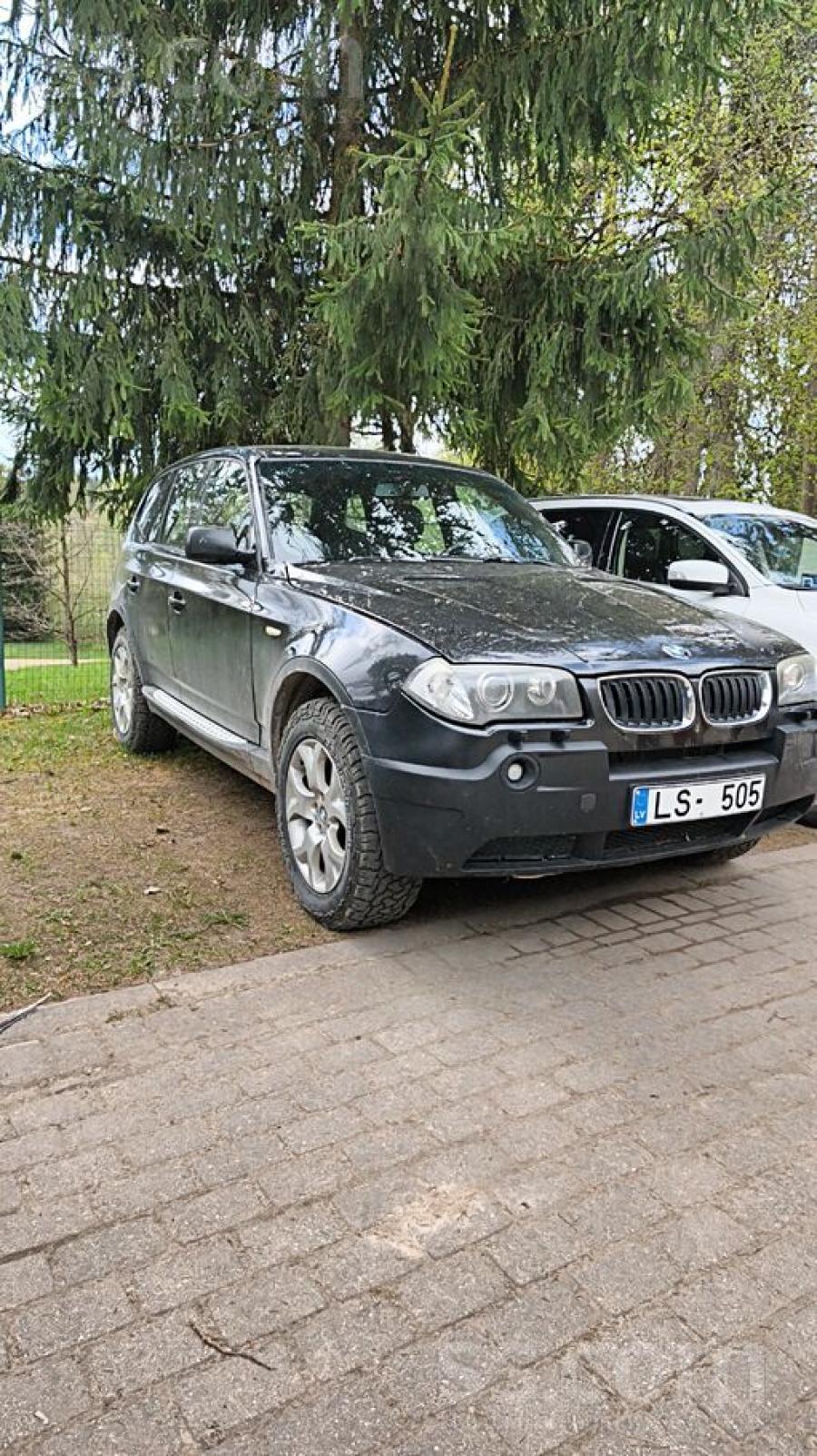 Черный БМВ Х3 2005 в Алуксне, объемом двигателя 3.00 л и пробегом 409 тыс. км за 3000 €, фото 1 на AUTOMOTO.COM.LV