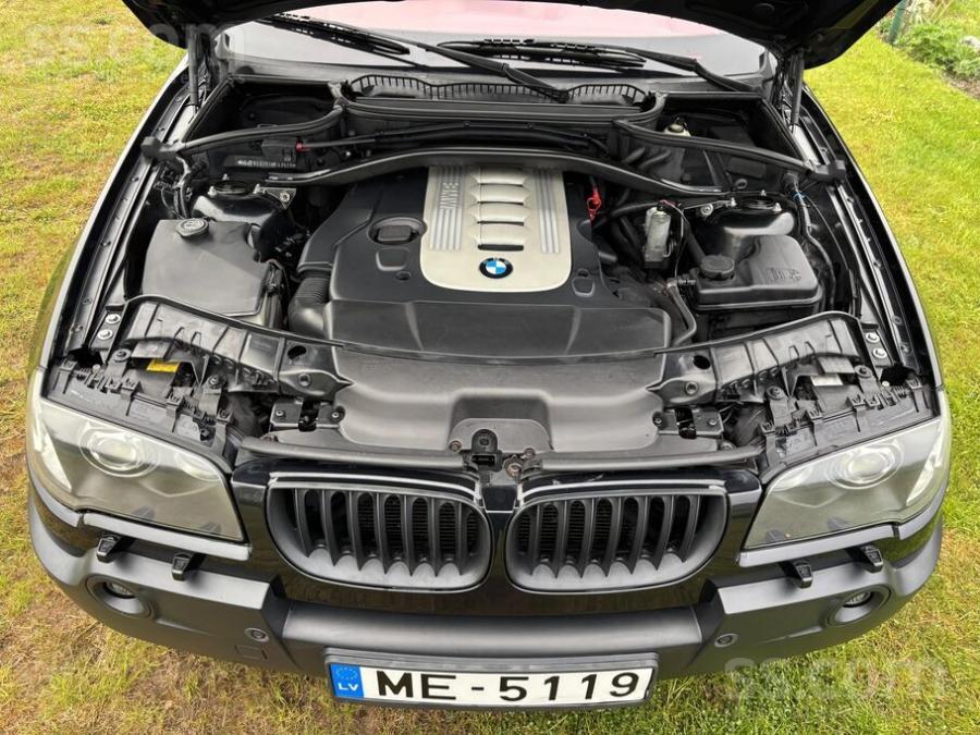 Black BMW X3 2005 in Liepaja, with an engine capacity of 3.00 L and mileage of 323 thousand km for 5000 €, photo 1 on AUTOMOTO.COM.LV