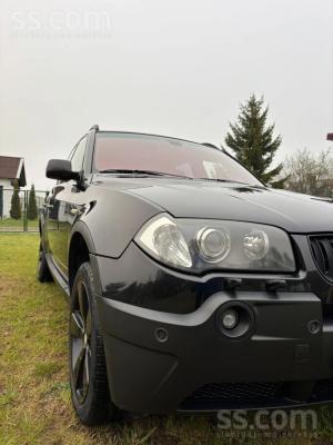 Black BMW X3 2005 in Liepaja, with an engine capacity of 3.00 L and mileage of 323 thousand km for 5000 €, photo 6 on AUTOMOTO.COM.LV