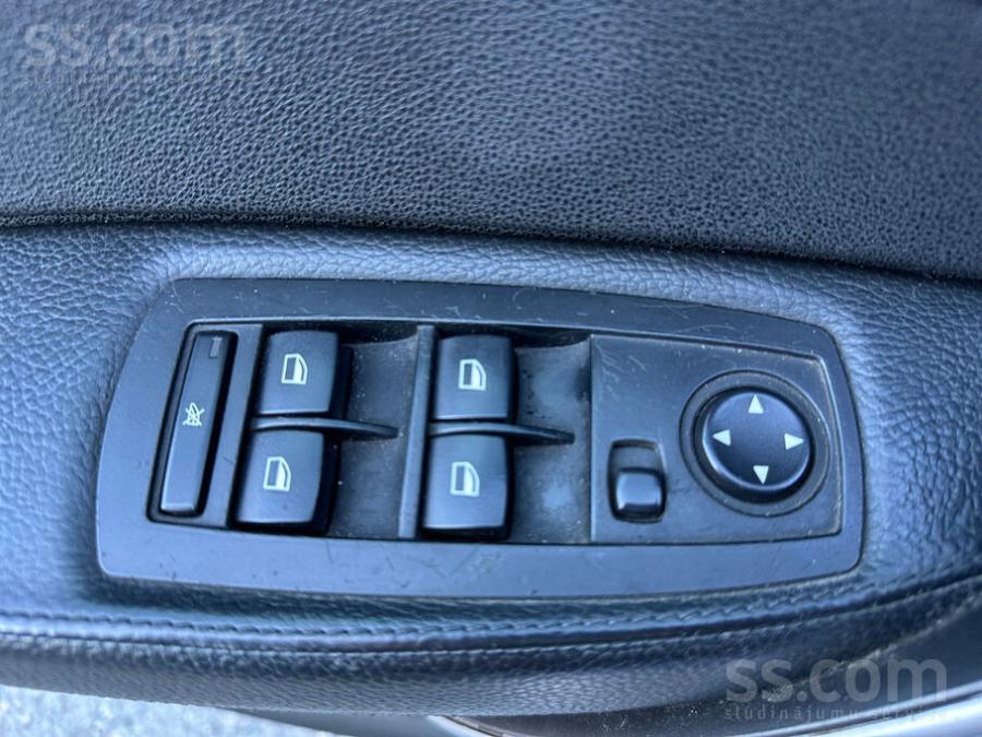 Melns BMW X3 2005 Liepāja, ar dzinēja tilpumu 2.00 L un nobraukumu 297 tūkst. km par 4500 €, foto 16 vietnē AUTOMOTO.COM.LV
